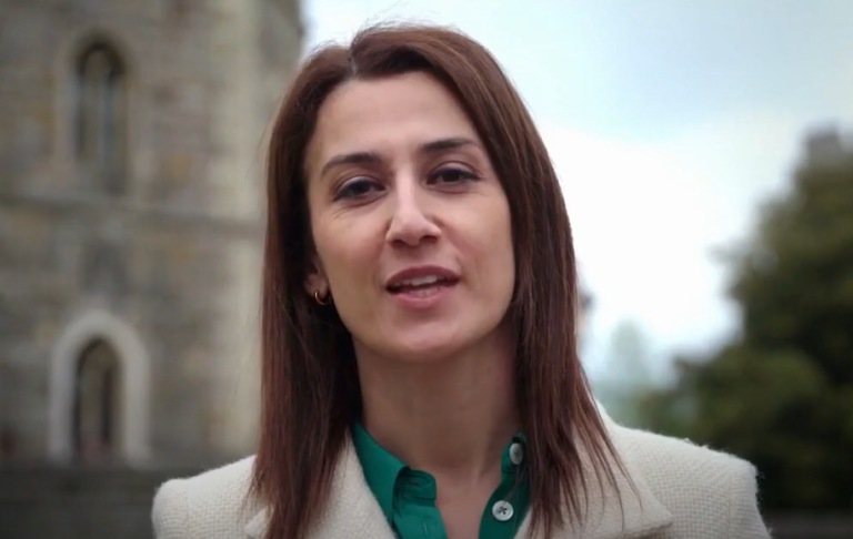Roya Nikkhah - Bio, Wiki, Age, Nationality, Family, Parents and Career Roya Nikkhah - Bio, Wiki, Age, Nationality, Family, Parents and Career